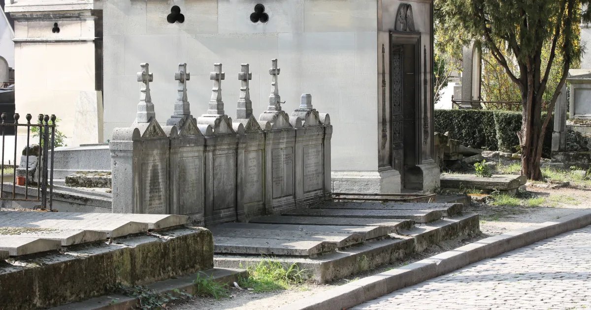 Paris anuncia sorteio de túmulos em cemitério onde estão famosos ...
